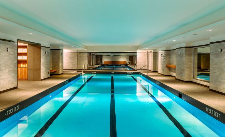 Top 10 Luxurious Gyms with Pools in NYC - The Explorest